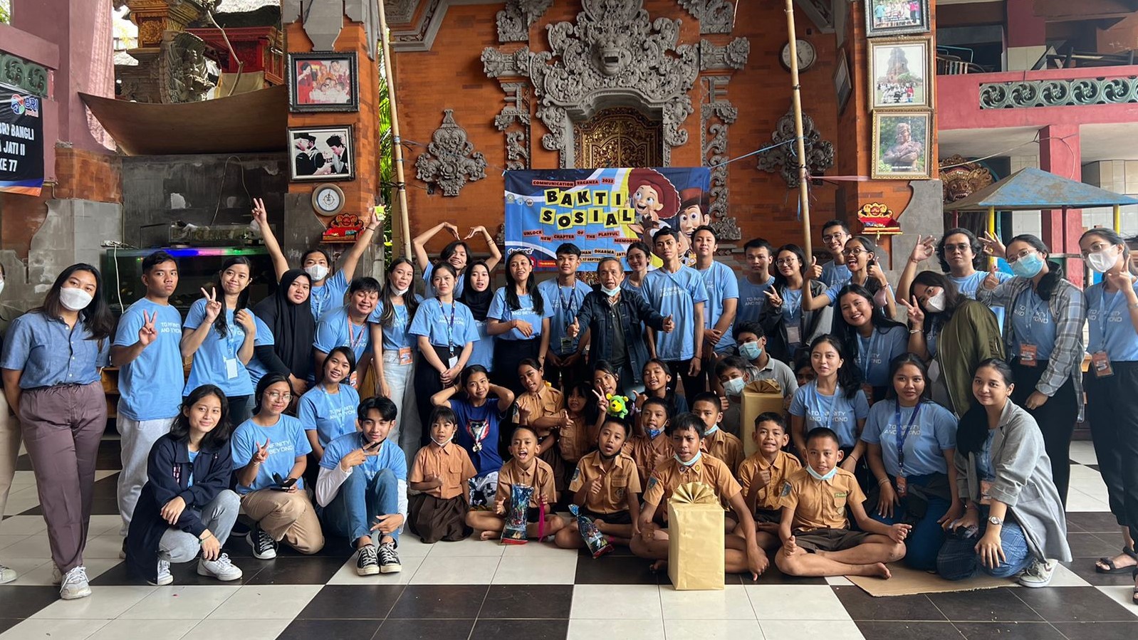 Himanika Unud Gelar Bakti Sosial di Panti Asuhan Dharma Jati