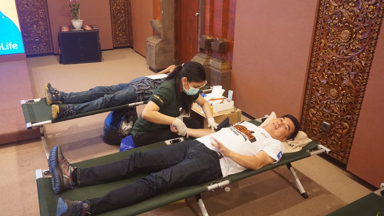 Semarak HUT BRI ke-128, BRI Regional Office Denpasar Gelar Donor Darah