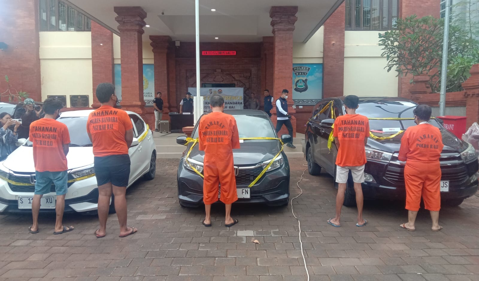 5 Pria Tertangkap Jadi Sindikat Penggelapan Mobil Rental di Bali